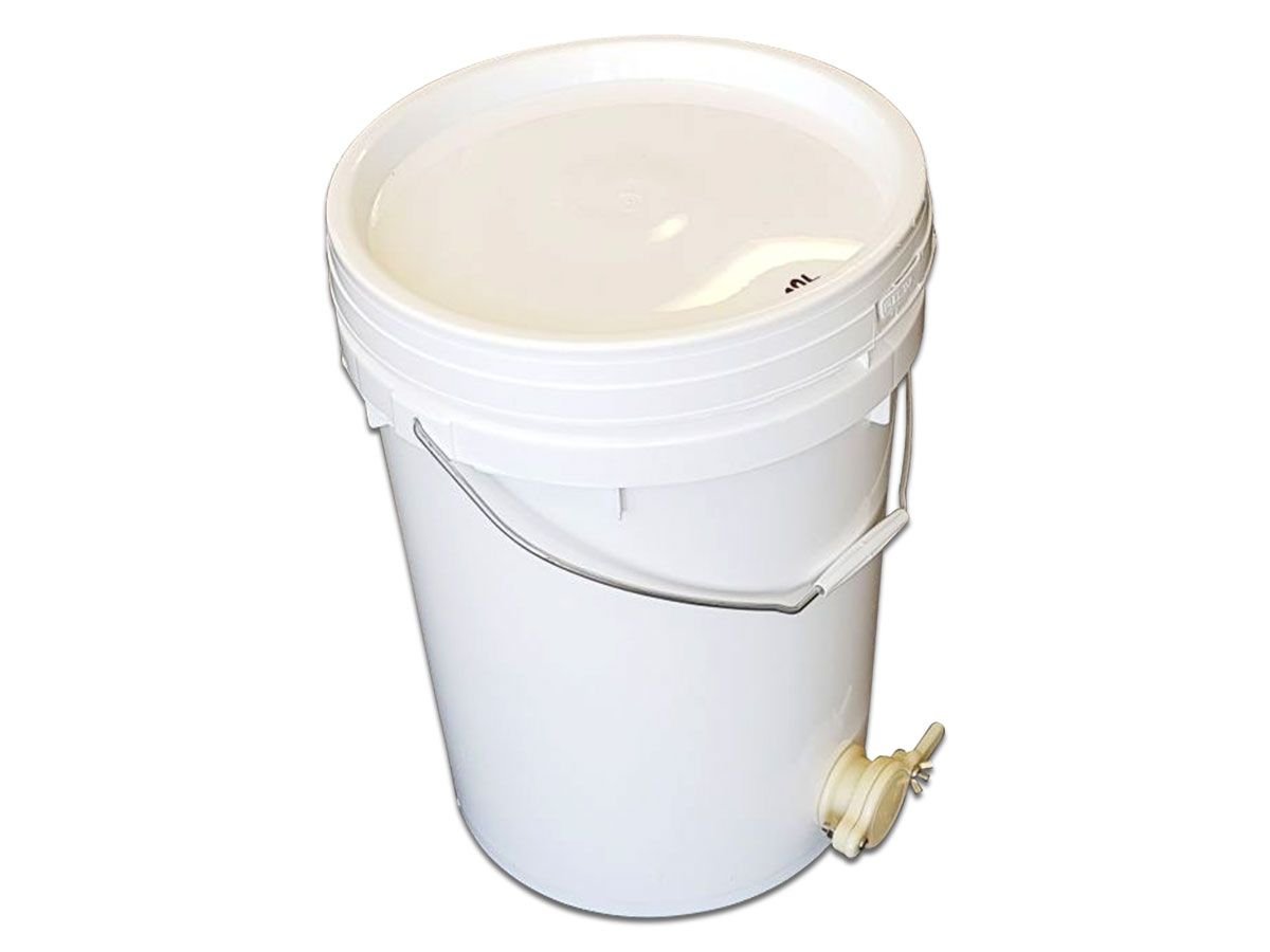Bucket 22L (30kg) Food Grade W Lid & Australian Polygenic Honey Gate (best)